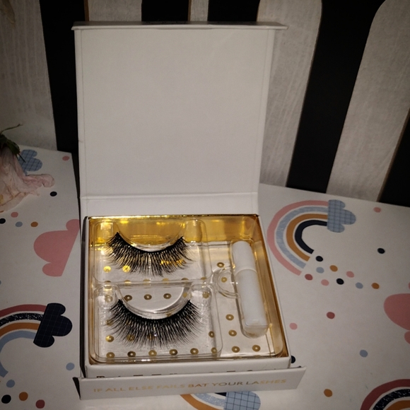 Battington | Makeup | Battington Beauty Harlow Lash W Mini Glue | Poshmark